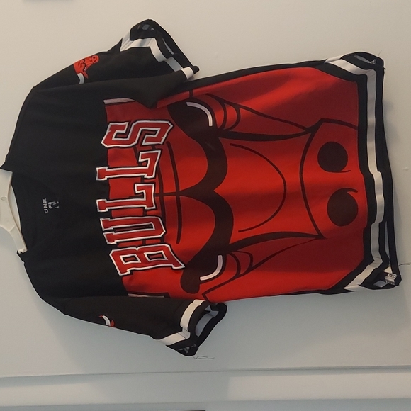 Unk | Tops | Vintage Unk Chicago Bulls Shirt | Poshmark